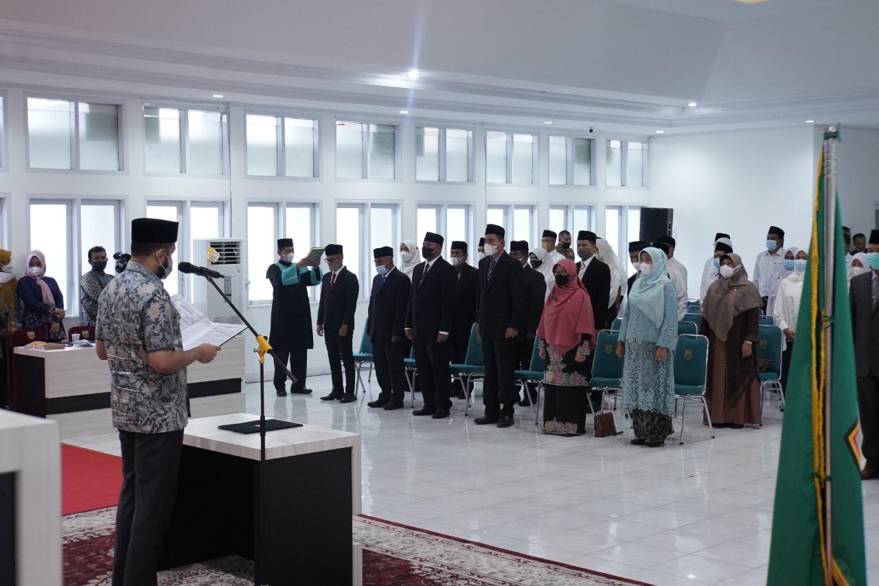 InfoPublik - Walikota Padang Panjang Fadly Amran Lantik 76 Pejabat ... InfoPublik - Walikota Padang Panjang Fadly Amran Lantik 76 Pejabat ...
