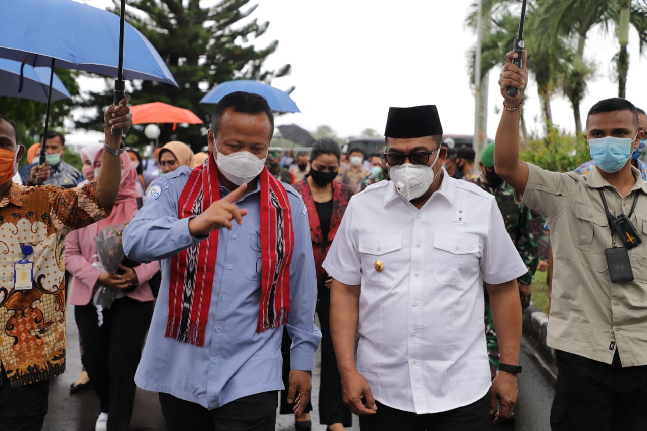 InfoPublik - Menteri KKP Lepas Ekspor 2,2 Ton Tuna ke Jepang InfoPublik - Menteri KKP Lepas Ekspor 2,2 Ton Tuna ke Jepang