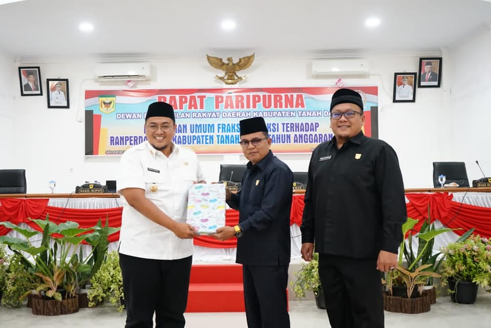 InfoPublik - DPRD Gelar Rapat Paripurna, Hal Ini yang Menjadi Pandangan ... InfoPublik - DPRD Gelar Rapat Paripurna, Hal Ini yang Menjadi Pandangan ...