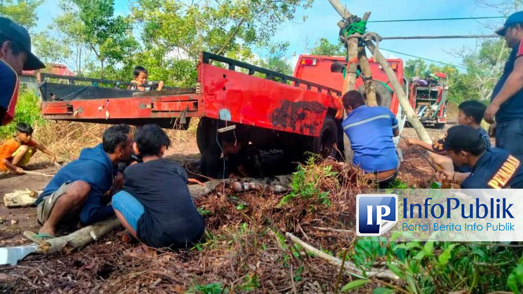 InfoPublik - Tim Rescue Damkar Kota Palangka Raya Evakuasi Truk Amblas ... InfoPublik - Tim Rescue Damkar Kota Palangka Raya Evakuasi Truk Amblas ...