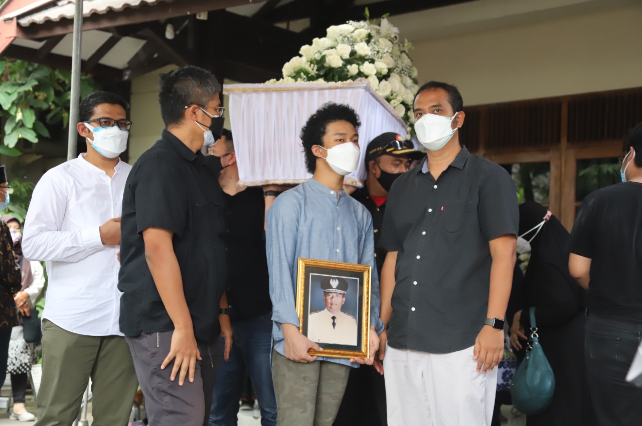 InfoPublik - Mantan Bupati Sleman Periode 1985 – 1990 Meninggal Dunia InfoPublik - Mantan Bupati Sleman Periode 1985 – 1990 Meninggal Dunia